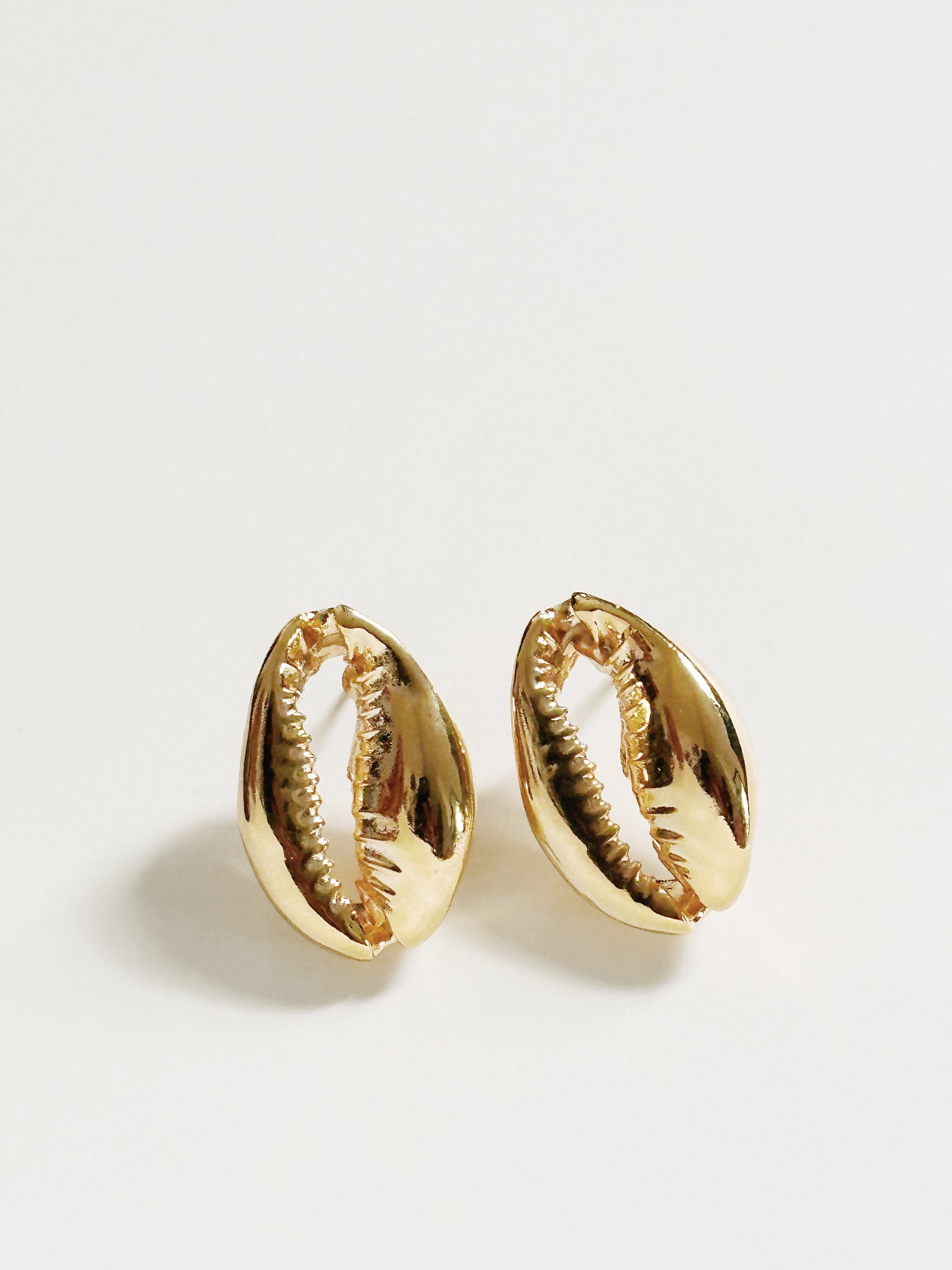 Large Gold Plated Cowrie Earrings – Afrohemien.com